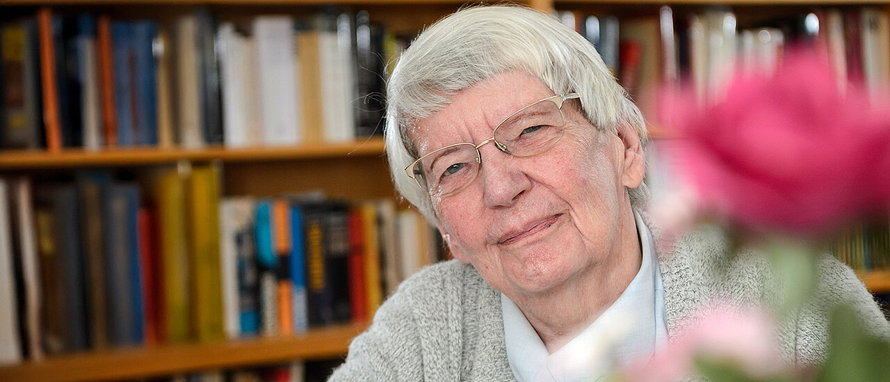 Mäzenin Traute Schroeder-Kurth verstorben - Fakultät für ...