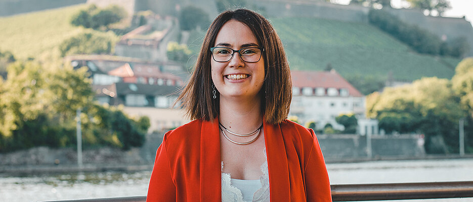 Auszeichnung für junge Theologin - Fakultät für Humanwissenschaften