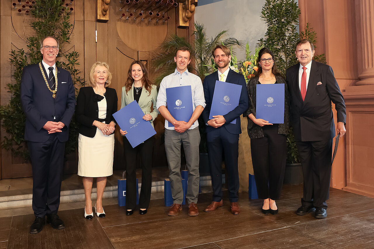 Die Uni wurde 623 Jahre alt - Stiftungsfest in der Neubaukirche ...