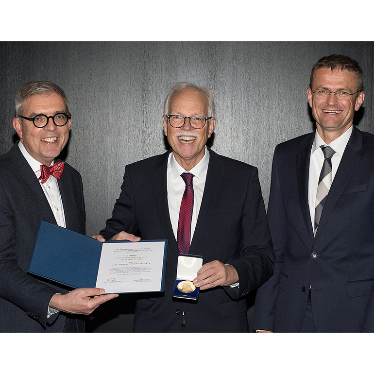 Ein Fest mit vielen Auszeichnungen - Fakultät für Humanwissenschaften